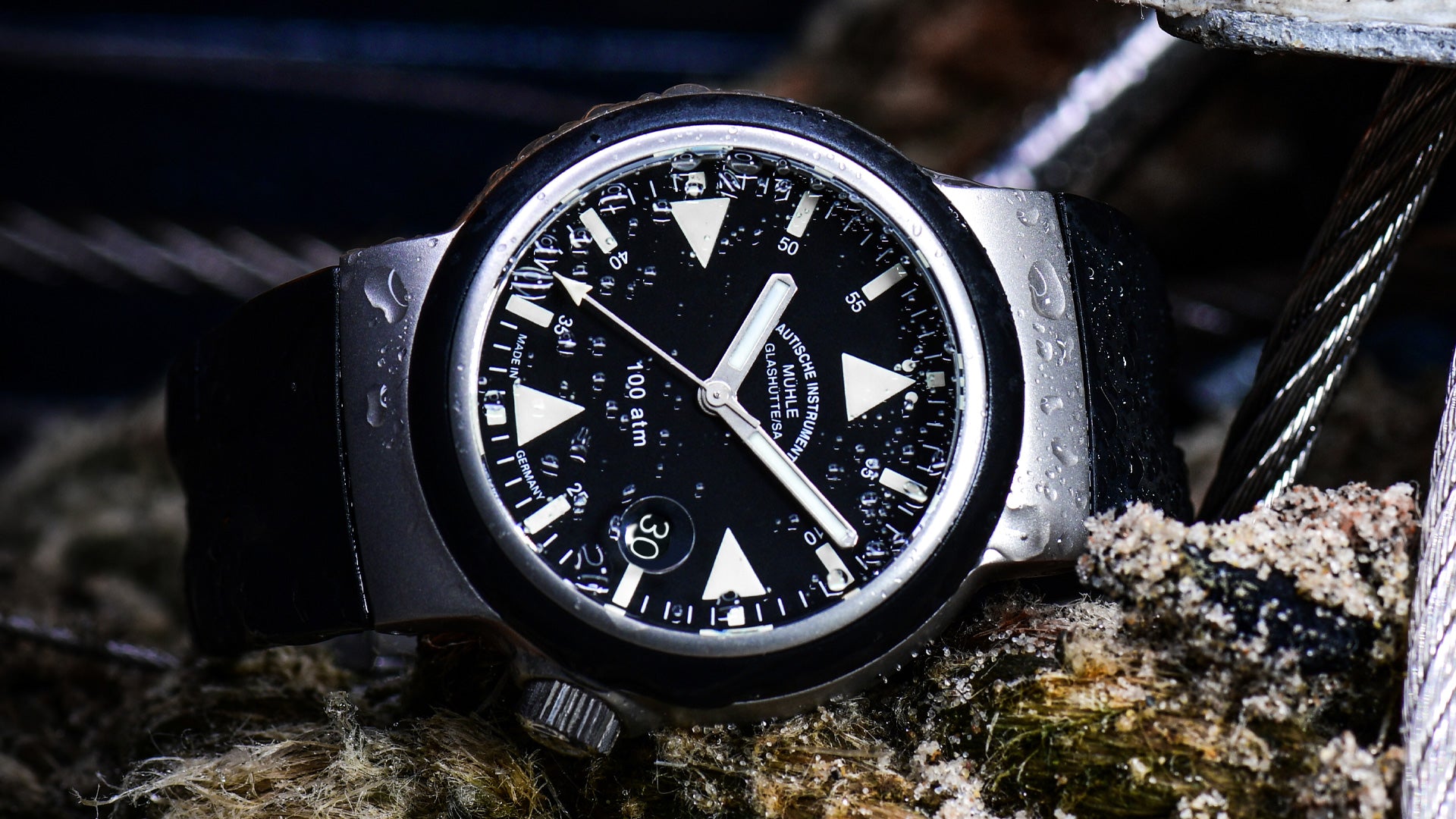 Search & Rescue Watches: History and Examples | Everest Bands